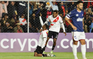 ¡Always Ready sacó ventaja en la ida!